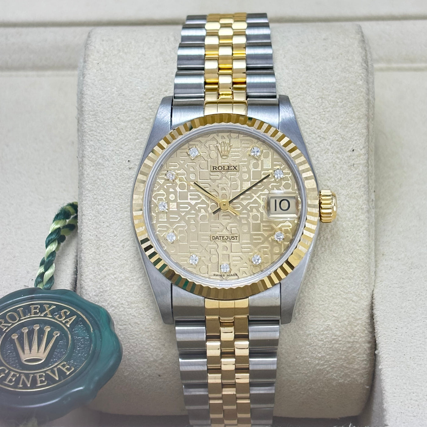 SHOP PLAIN JANE WATCHES COLLECTION