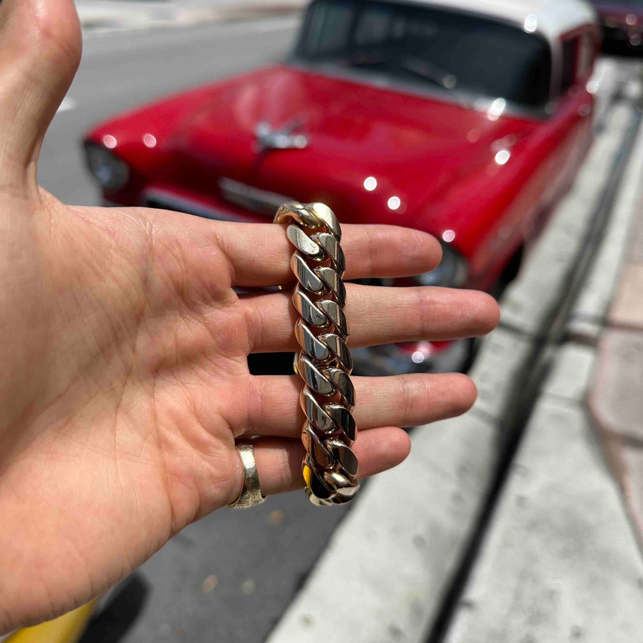 10K CUBAN BRACELET 161 Grams 17mm