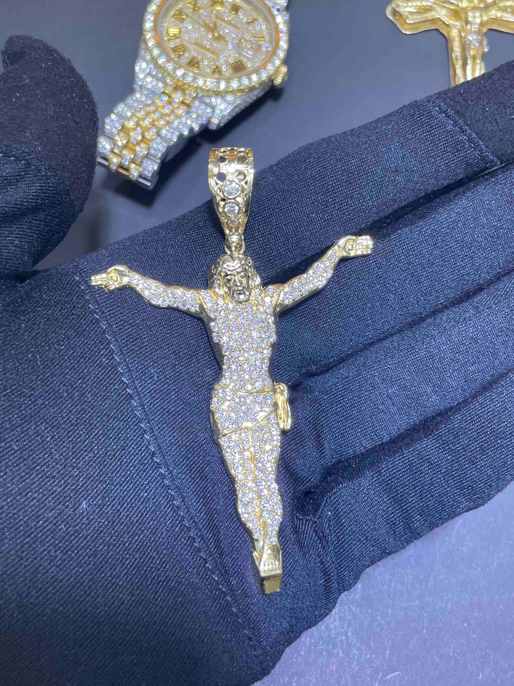 Iced Out Crucifix Jesus Pendant