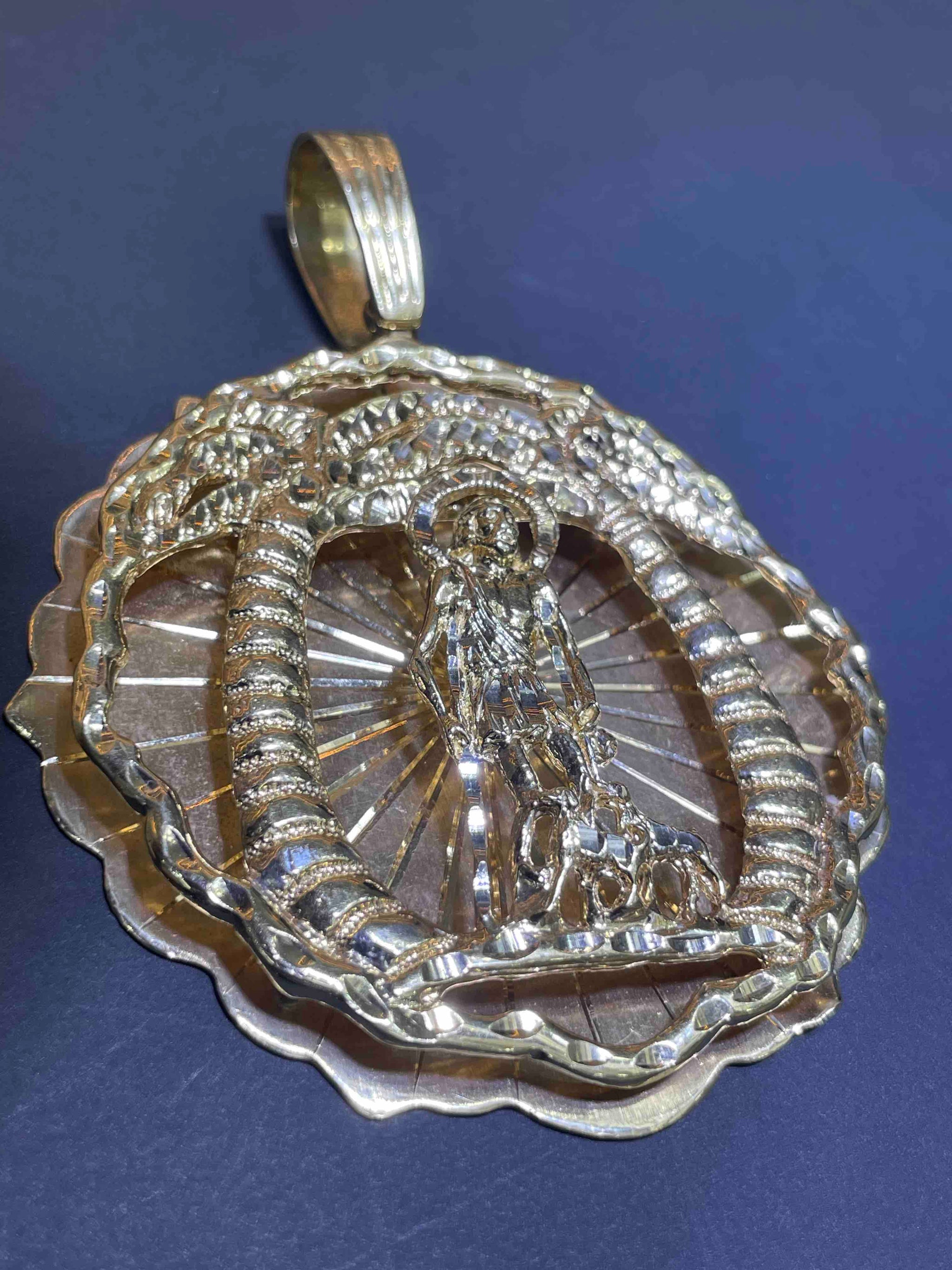 San Lazaro Gold Pendant 10k