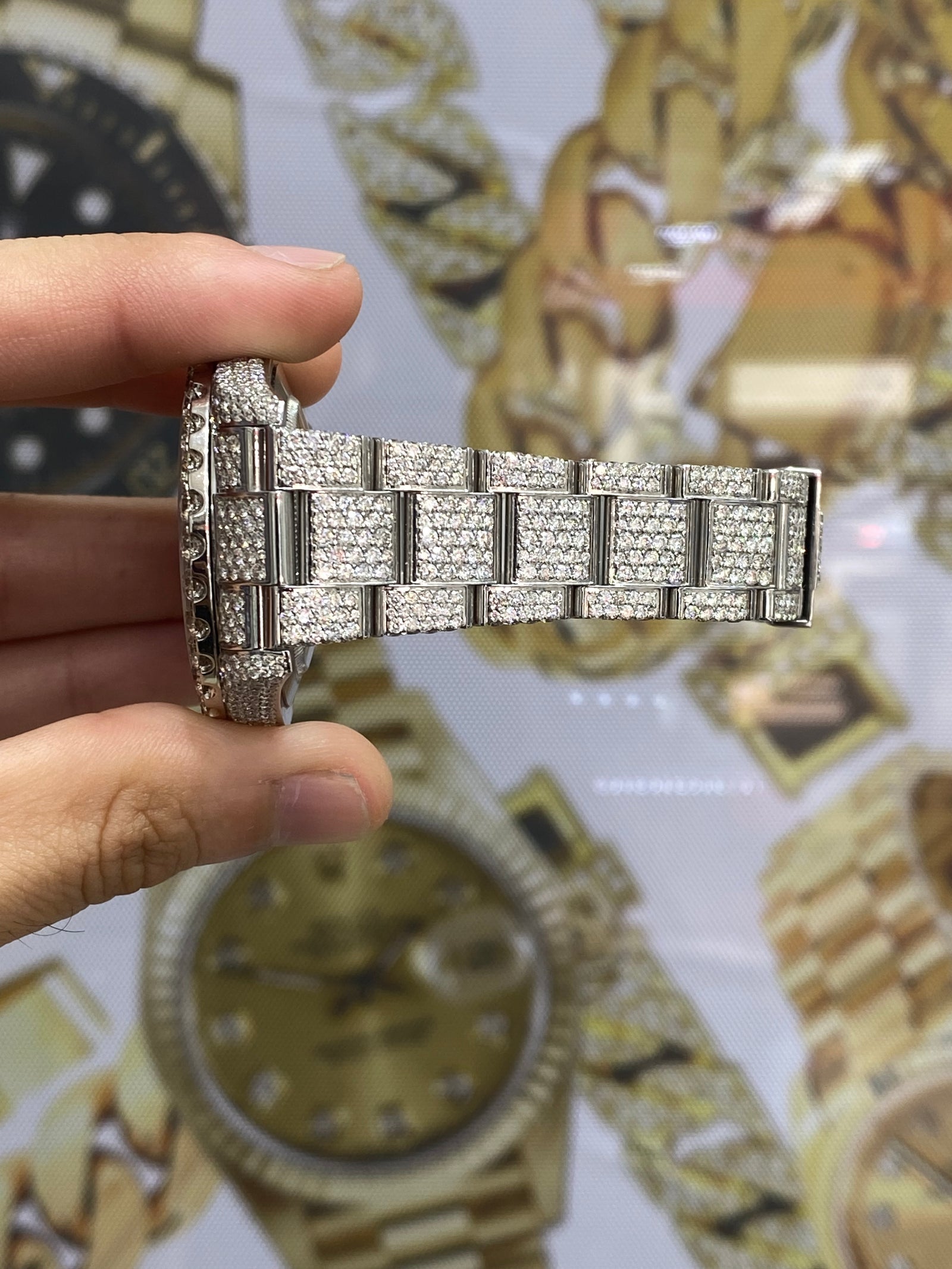 41mm BUST DOWN ROLEX AVALANCHE VVS 2023 NATURAL DIAMONDS 💎 30 cts – RDP ...